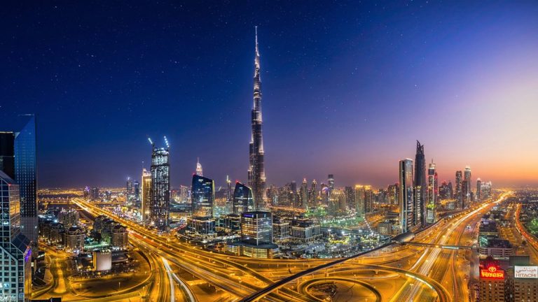 23 Signs of Dubai Luxury Lifestyle in 2025